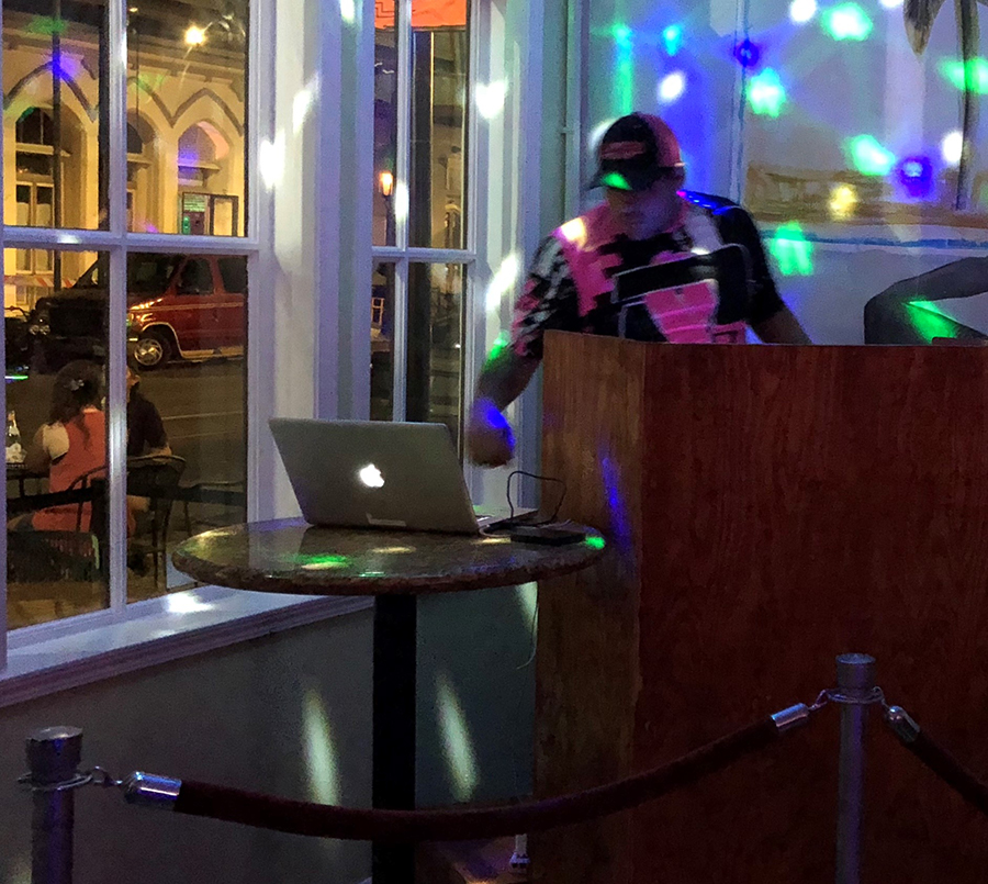 Shark Shack Beach Bar & Grill